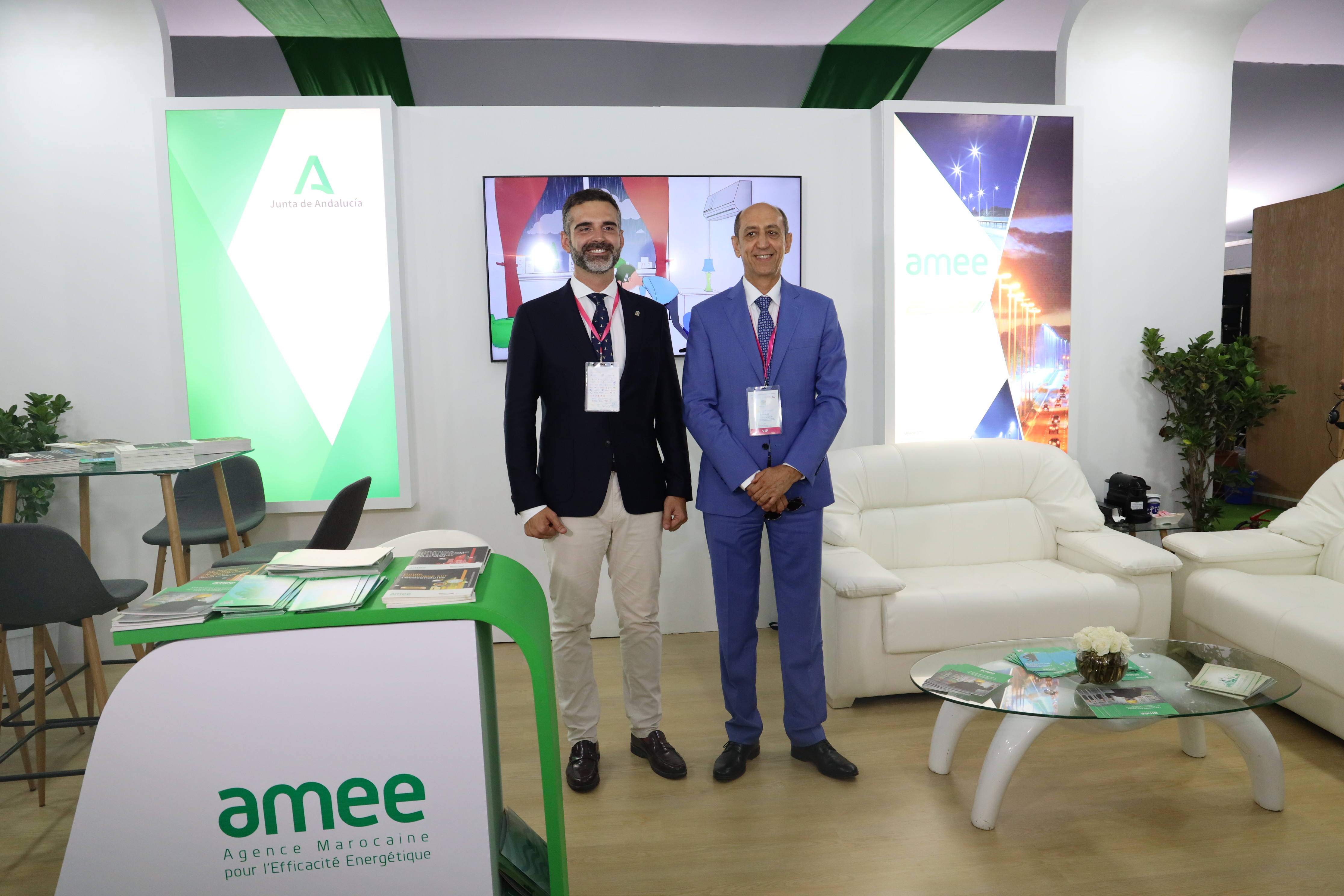 AMEE | Visite Ministérielle au stand de l'AMEE lors de la MEDCOP CLIMAT ...